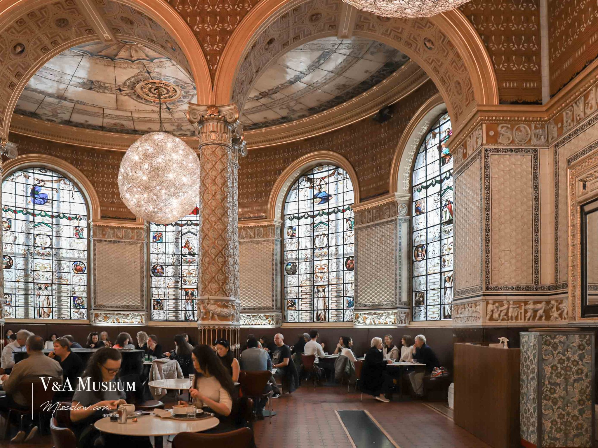 【2025倫敦下午茶推薦】The Ritz、Fortnum&Mason 8間必吃名店，甜點控必收藏！